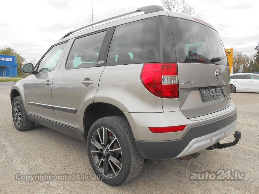 Grey Skoda Yeti 2015 in Viljandi, with an engine capacity of 2.00 L and mileage of 225 thousand km for 9590 €, photo 5 on AUTOMOTO.COM.LV