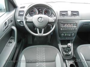 Grey Skoda Yeti 2015 in Viljandi, with an engine capacity of 2.00 L and mileage of 225 thousand km for 9590 €, photo 6 on AUTOMOTO.COM.LV