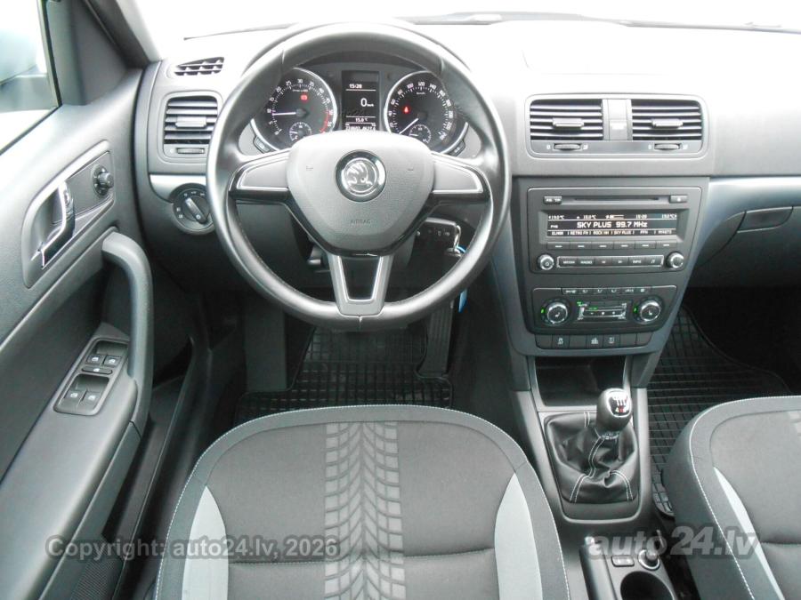 Grey Skoda Yeti 2015 in Viljandi, with an engine capacity of 2.00 L and mileage of 225 thousand km for 9590 €, photo 6 on AUTOMOTO.COM.LV