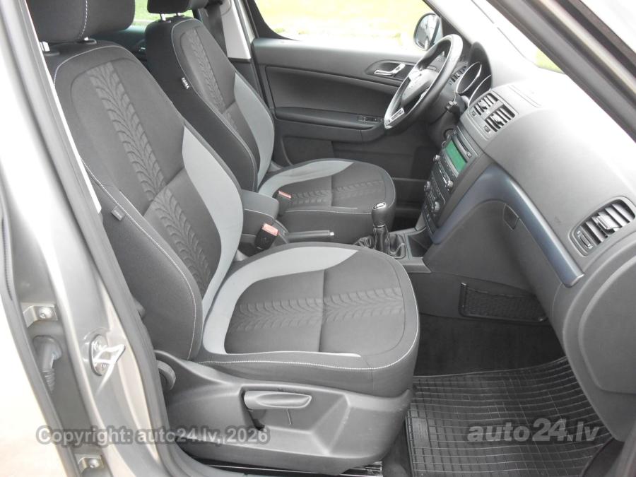 Grey Skoda Yeti 2015 in Viljandi, with an engine capacity of 2.00 L and mileage of 225 thousand km for 9590 €, photo 9 on AUTOMOTO.COM.LV