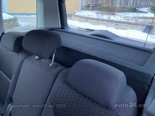 Pelēks Skoda Yeti 2016 Rapla, ar dzinēja tilpumu 2.00 L un nobraukumu 150 tūkst. km par 11999 €, foto 11 vietnē AUTOMOTO.COM.LV