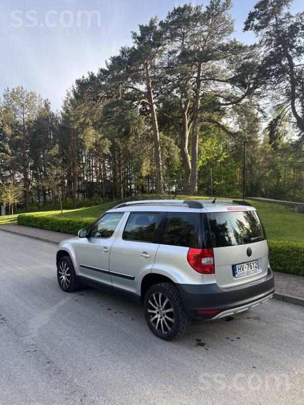 Skoda Yeti 2012 in Riga, with an engine capacity of 1.20 L and mileage of 202 thousand km for 2600 €, photo 3 on AUTOMOTO.COM.LV