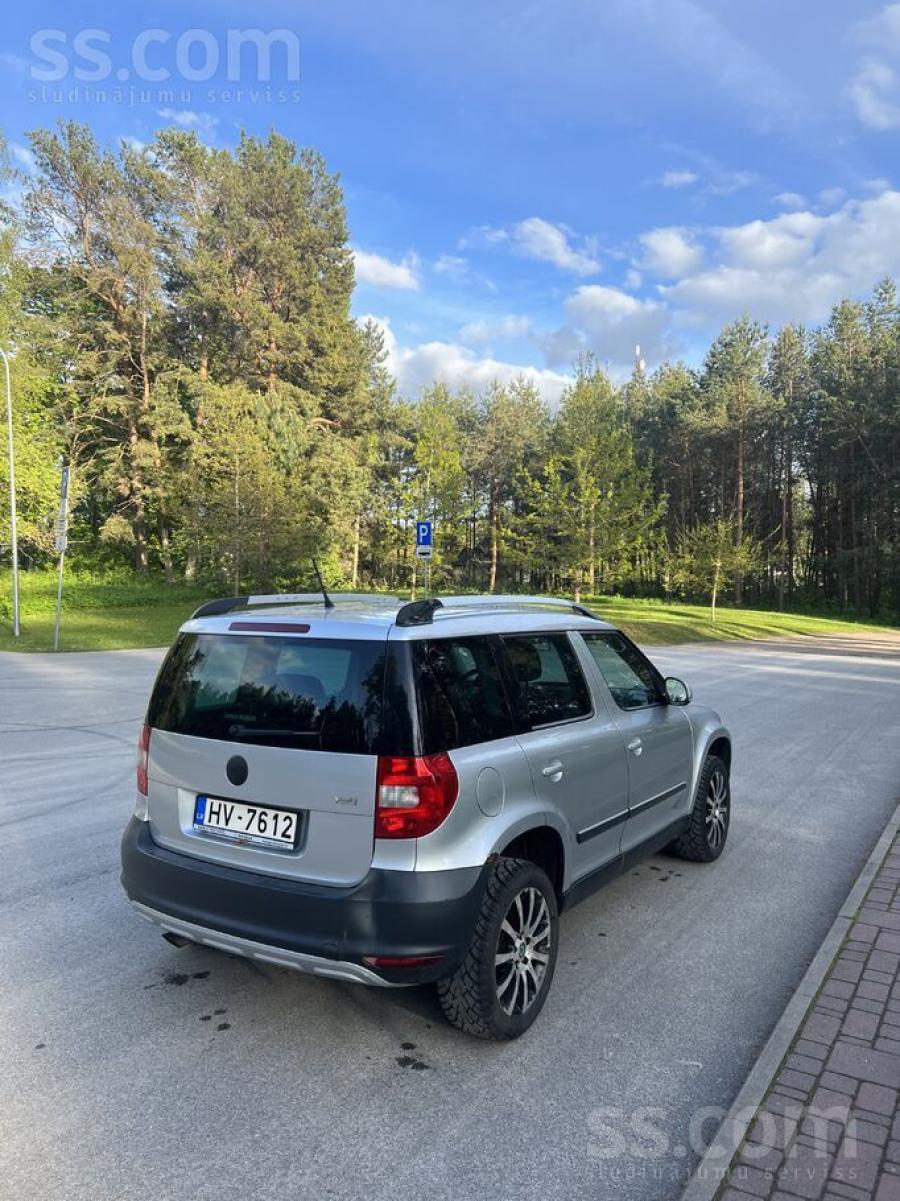 Skoda Yeti 2012 in Riga, with an engine capacity of 1.20 L and mileage of 202 thousand km for 2600 €, photo 4 on AUTOMOTO.COM.LV