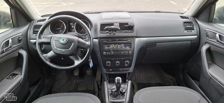 Skoda Yeti 2013 in Vilnius, with an engine capacity of 2.00 L and mileage of 245 thousand km for 3750 €, photo 11 on AUTOMOTO.COM.LV
