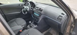 Skoda Yeti 2013 in Vilnius, with an engine capacity of 2.00 L and mileage of 245 thousand km for 3750 €, photo 12 on AUTOMOTO.COM.LV