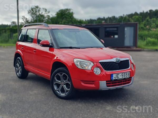 Red Skoda Yeti 2011 in Jelgava, with an engine capacity of 2.00 L and mileage of 290 thousand km for 4650 €, photo 4 on AUTOMOTO.COM.LV