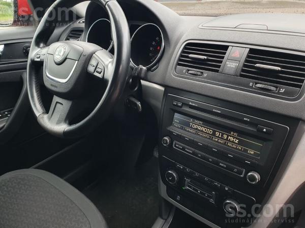 Red Skoda Yeti 2011 in Jelgava, with an engine capacity of 2.00 L and mileage of 290 thousand km for 4650 €, photo 10 on AUTOMOTO.COM.LV