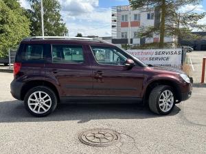 Red Skoda Yeti 2011 in Marijampole, with an engine capacity of 1.20 L and mileage of 220 thousand km for 4199 €, photo 9 on AUTOMOTO.COM.LV