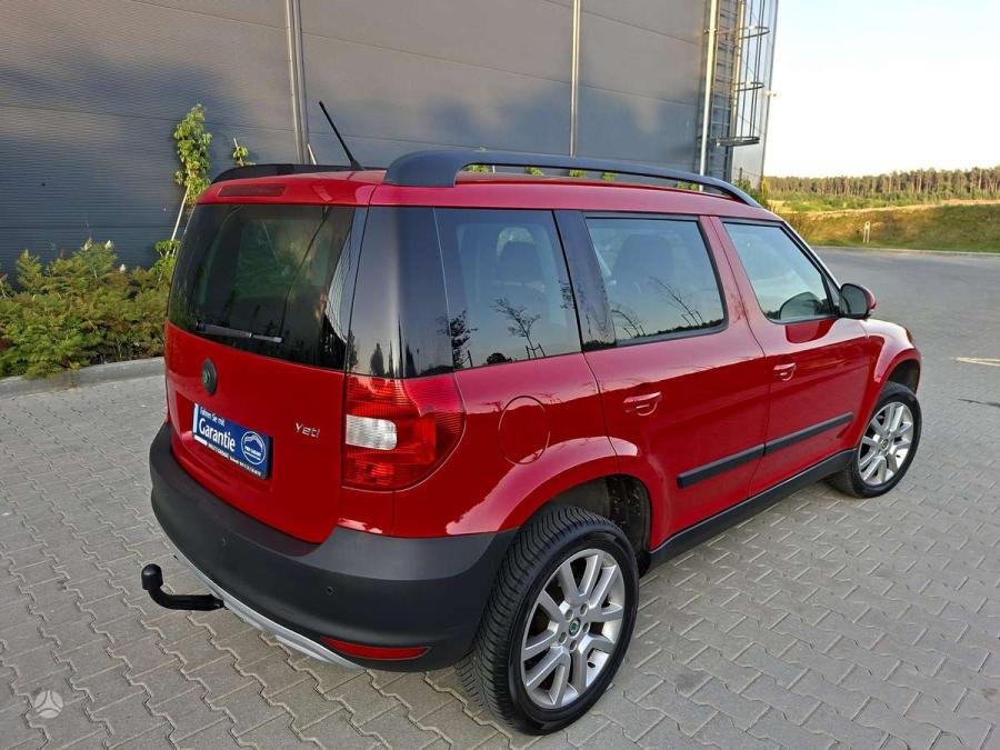 Sarkans Skoda Yeti 2011 Viļņa, ar dzinēja tilpumu 1.97 L un nobraukumu 181 tūkst. km par 6350 €, foto 3 vietnē AUTOMOTO.COM.LV