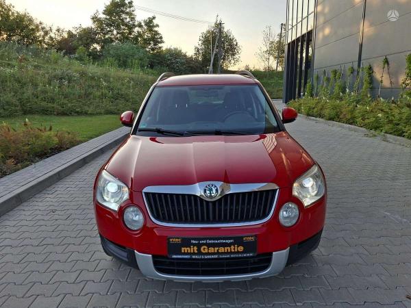 Red Skoda Yeti 2011 in Vilnius, with an engine capacity of 1.97 L and mileage of 181 thousand km for 6350 €, photo 9 on AUTOMOTO.COM.LV