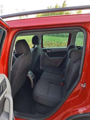 Sarkans Skoda Yeti 2011 Viļņa, ar dzinēja tilpumu 1.97 L un nobraukumu 181 tūkst. km par 6350 €, foto 15 vietnē AUTOMOTO.COM.LV