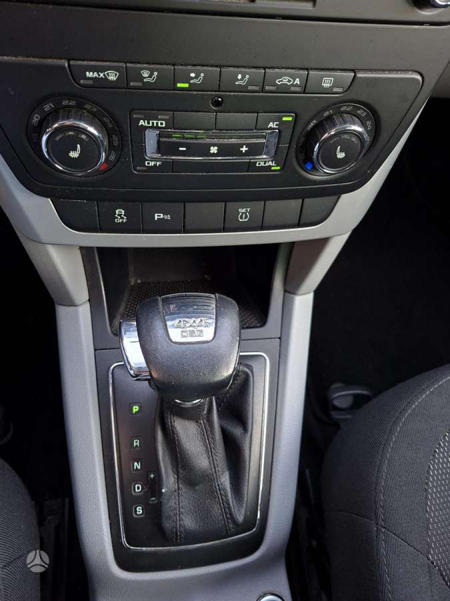 Sarkans Skoda Yeti 2011 Viļņa, ar dzinēja tilpumu 1.97 L un nobraukumu 181 tūkst. km par 6350 €, foto 19 vietnē AUTOMOTO.COM.LV