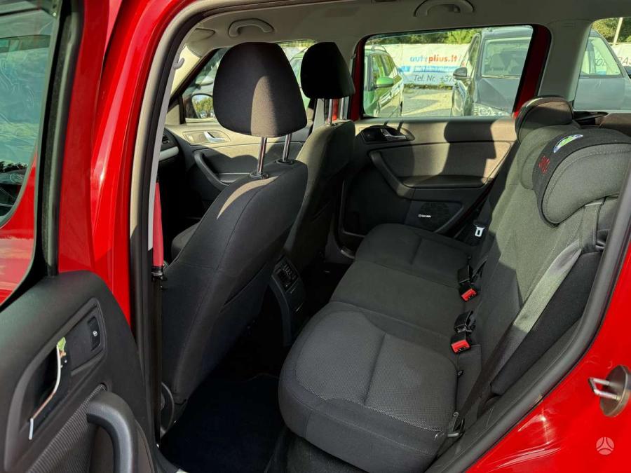 Sarkans Skoda Yeti 2011 Ukmergė, ar dzinēja tilpumu 1.20 L un nobraukumu 240 tūkst. km par 3550 €, foto 15 vietnē AUTOMOTO.COM.LV