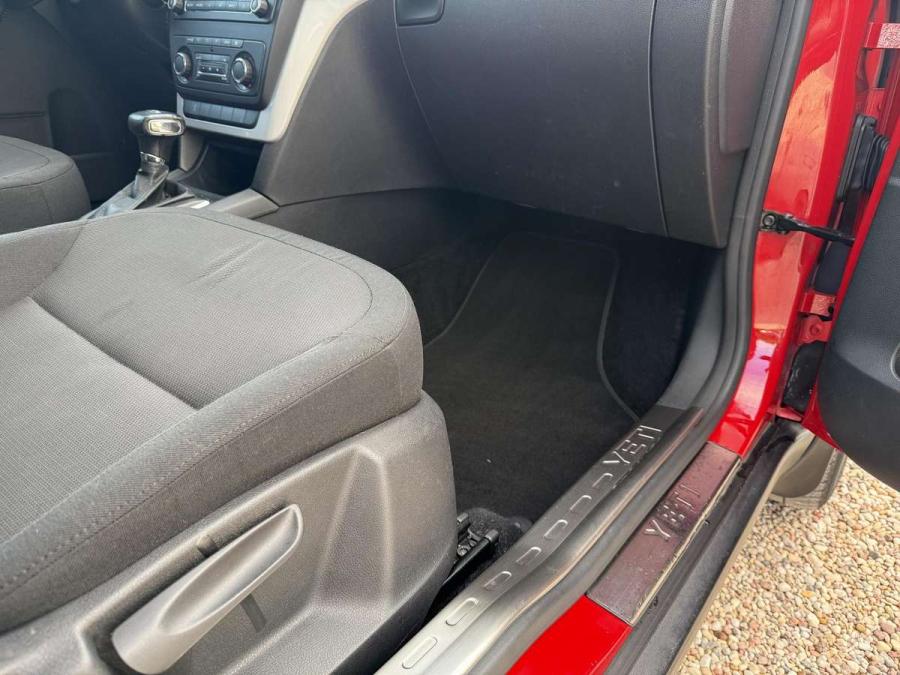 Sarkans Skoda Yeti 2011 Ukmergė, ar dzinēja tilpumu 1.20 L un nobraukumu 240 tūkst. km par 3550 €, foto 16 vietnē AUTOMOTO.COM.LV