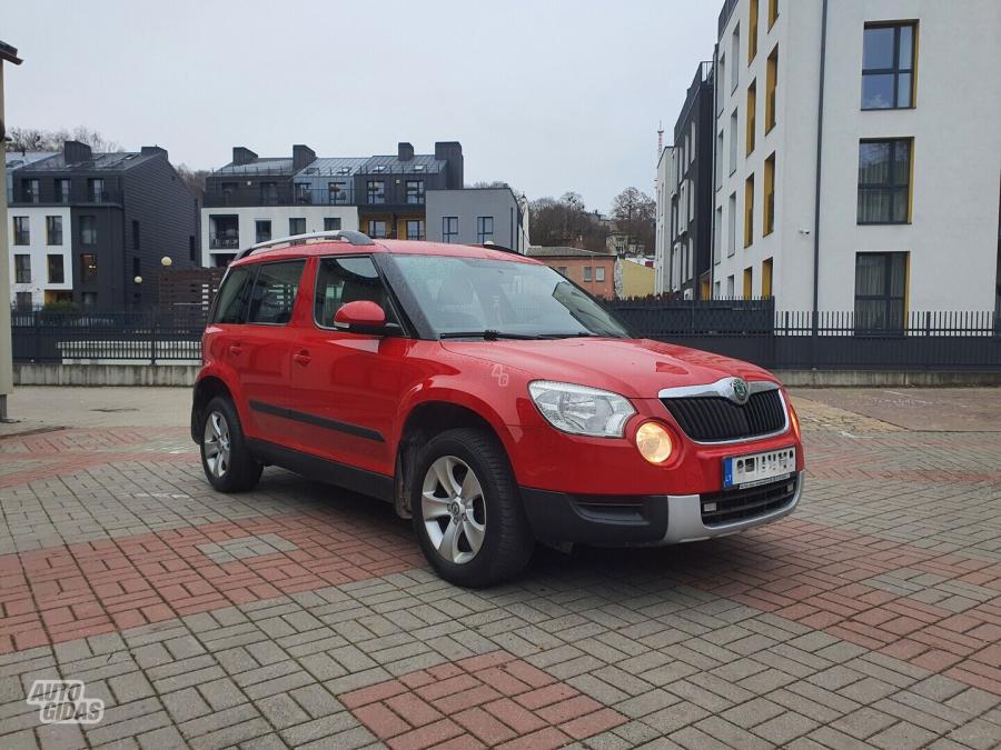 Red Skoda Yeti 2012 in Kaunas, with an engine capacity of 2.00 L and mileage of 412 thousand km for 2300 €, photo 3 on AUTOMOTO.COM.LV