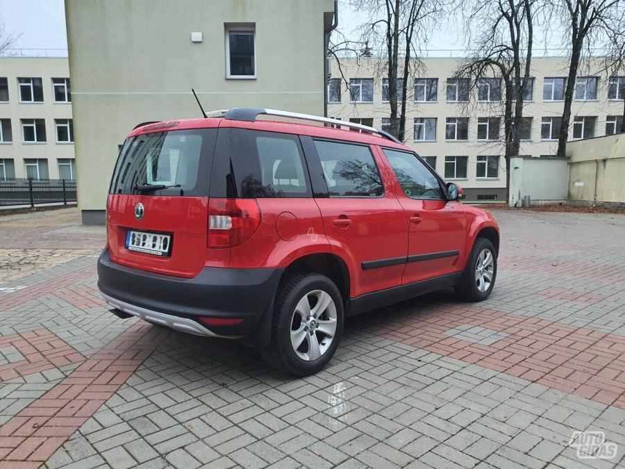Red Skoda Yeti 2012 in Kaunas, with an engine capacity of 2.00 L and mileage of 412 thousand km for 2300 €, photo 5 on AUTOMOTO.COM.LV