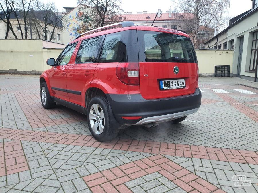 Red Skoda Yeti 2012 in Kaunas, with an engine capacity of 2.00 L and mileage of 412 thousand km for 2300 €, photo 7 on AUTOMOTO.COM.LV