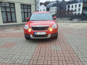 Red Skoda Yeti 2012 in Kaunas, with an engine capacity of 2.00 L and mileage of 412 thousand km for 2300 €, photo 9 on AUTOMOTO.COM.LV