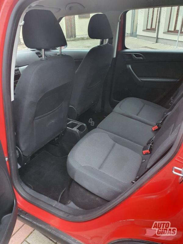 Red Skoda Yeti 2012 in Kaunas, with an engine capacity of 2.00 L and mileage of 412 thousand km for 2300 €, photo 10 on AUTOMOTO.COM.LV