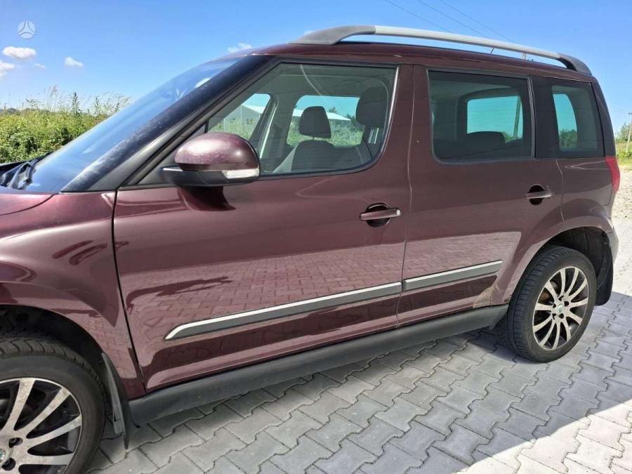 Sarkans Skoda Yeti 2012 Klaipėda, ar dzinēja tilpumu 1.97 L un nobraukumu 355 tūkst. km par 4000 €, foto 9 vietnē AUTOMOTO.COM.LV