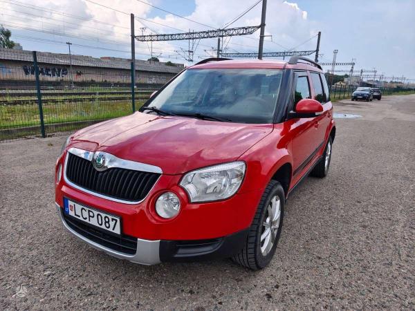 Red Skoda Yeti 2012 in Siauliai, with an engine capacity of 2.00 L and mileage of 292 thousand km for 3950 €, photo 1 on AUTOMOTO.COM.LV