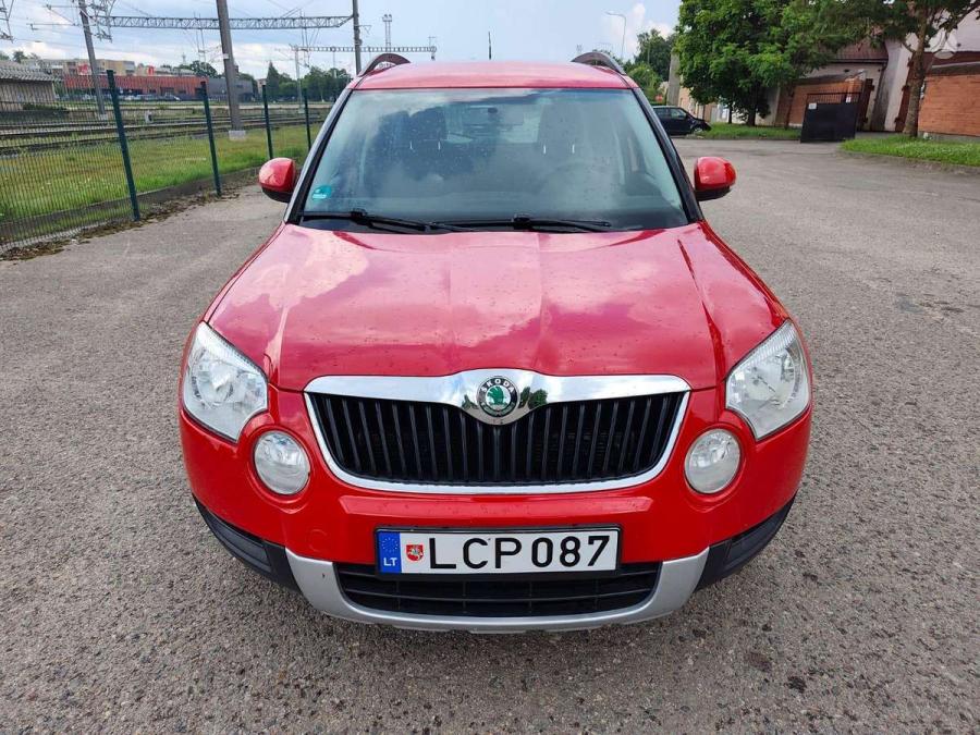 Sarkans Skoda Yeti 2012 Šauļi, ar dzinēja tilpumu 2.00 L un nobraukumu 292 tūkst. km par 3950 €, foto 3 vietnē AUTOMOTO.COM.LV