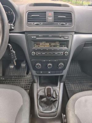 Sarkans Skoda Yeti 2012 Šauļi, ar dzinēja tilpumu 2.00 L un nobraukumu 292 tūkst. km par 3950 €, foto 17 vietnē AUTOMOTO.COM.LV