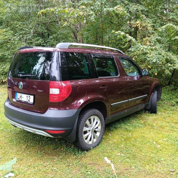 Red Skoda Yeti 2012 in Jurmala, with an engine capacity of 1.40 L and mileage of 238 thousand km for 3400 €, photo 4 on AUTOMOTO.COM.LV