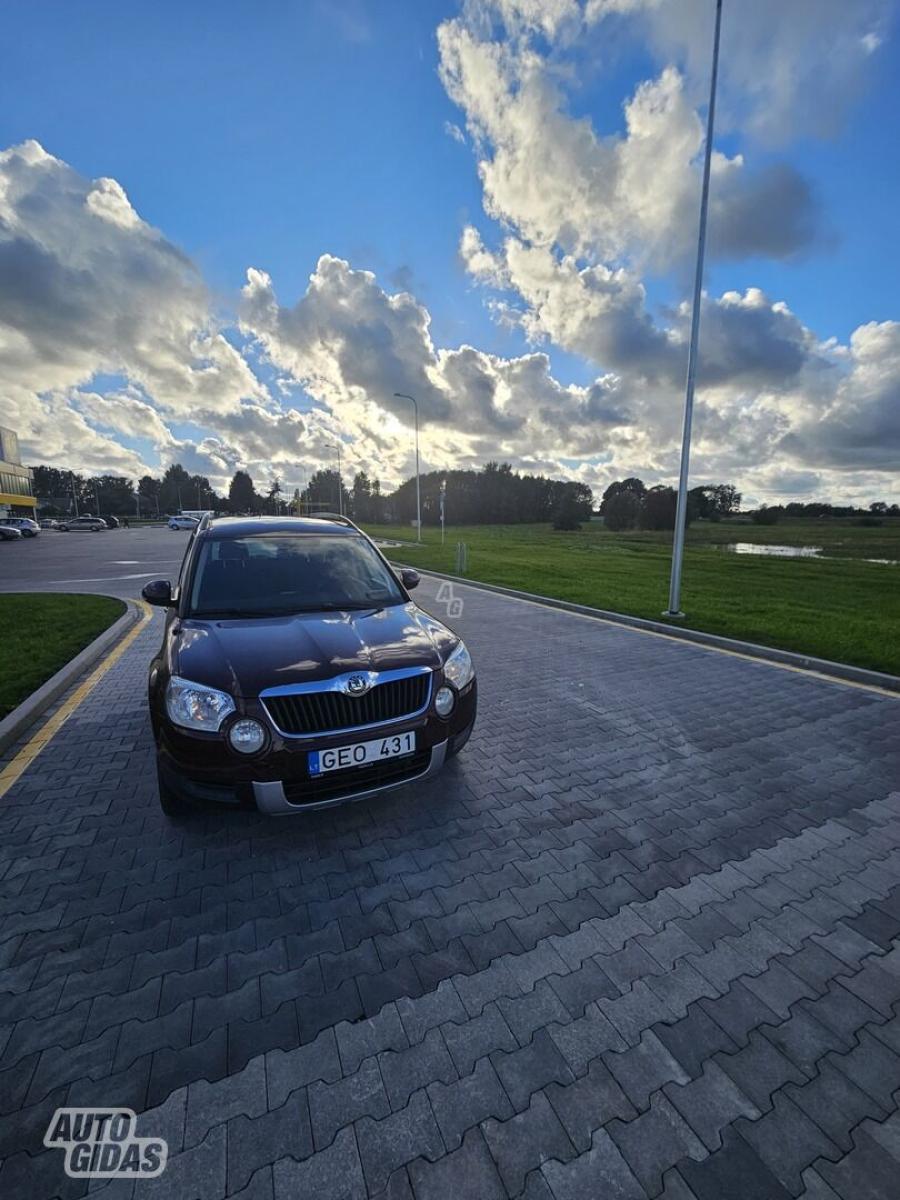 Red Skoda Yeti 2012 in Klaipeda, with an engine capacity of 1.20 L and mileage of 218 thousand km for 5500 €, photo 7 on AUTOMOTO.COM.LV