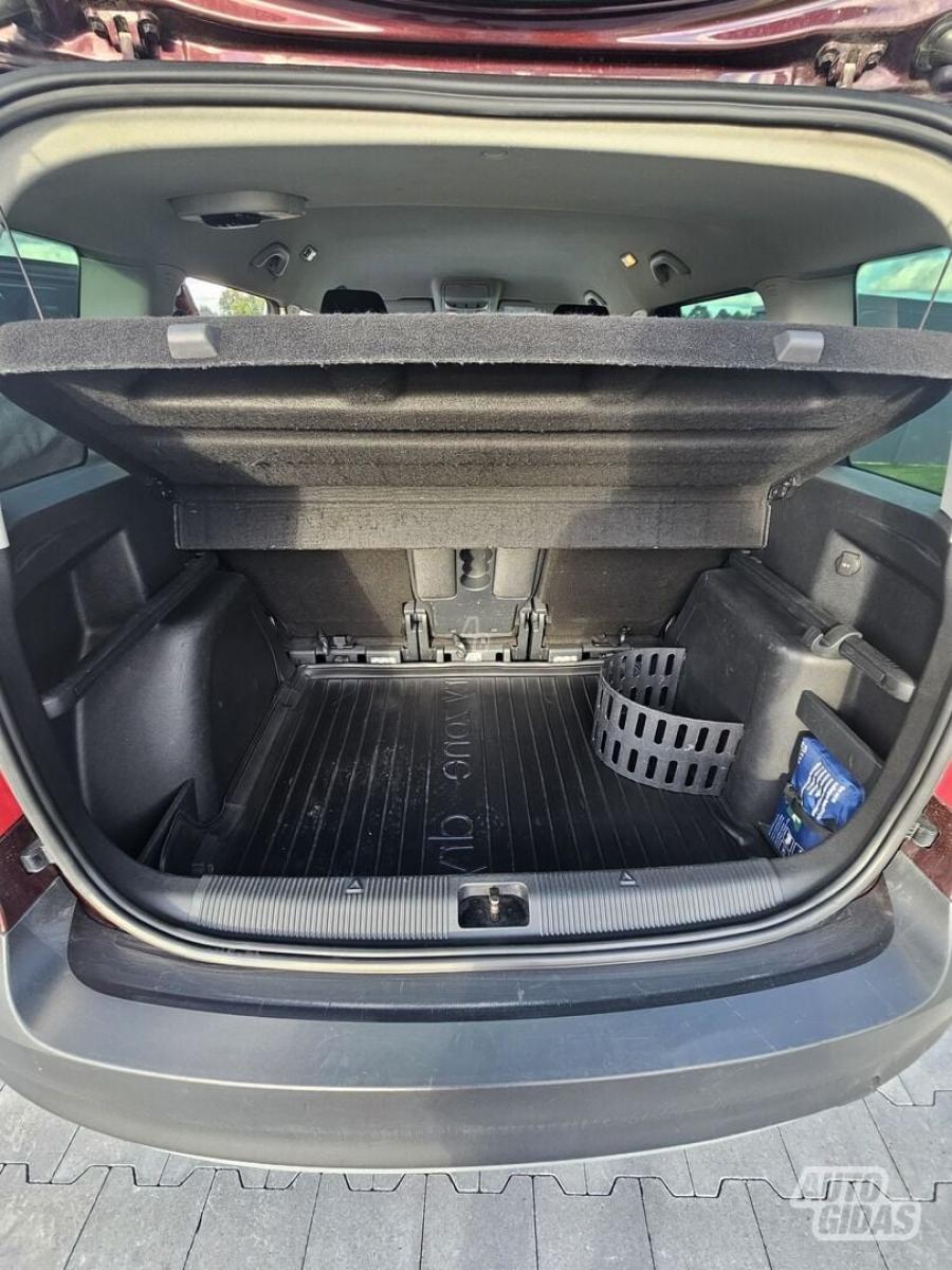 Red Skoda Yeti 2012 in Klaipeda, with an engine capacity of 1.20 L and mileage of 218 thousand km for 5500 €, photo 16 on AUTOMOTO.COM.LV