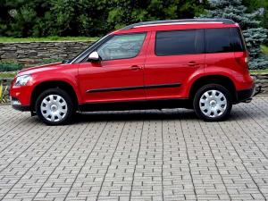 Red Skoda Yeti 2014 in Kedainiai, with an engine capacity of 1.97 L and mileage of 286 thousand km for 7750 €, photo 6 on AUTOMOTO.COM.LV
