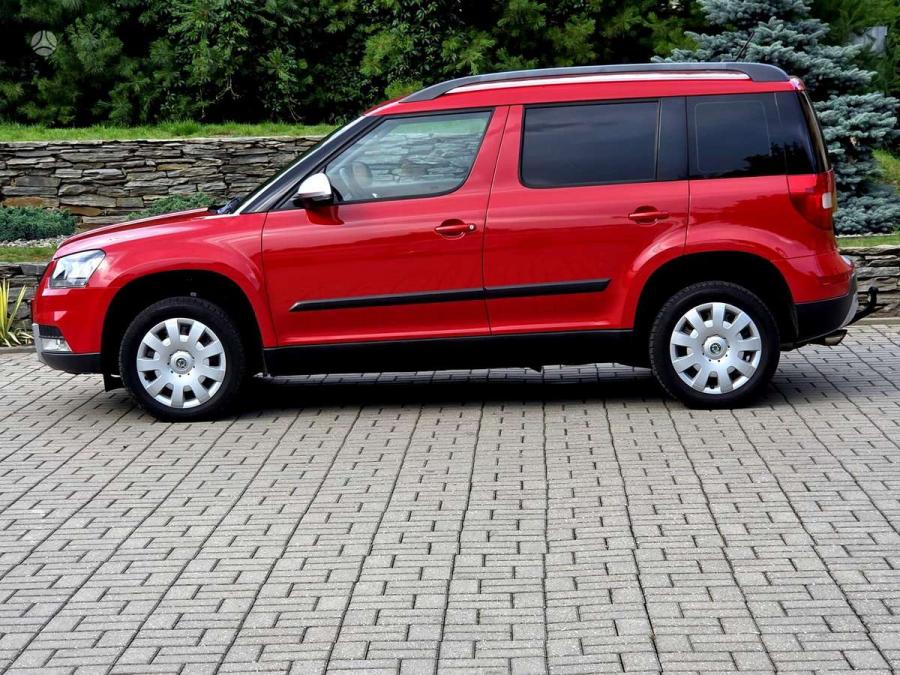 Red Skoda Yeti 2014 in Kedainiai, with an engine capacity of 1.97 L and mileage of 286 thousand km for 7750 €, photo 6 on AUTOMOTO.COM.LV
