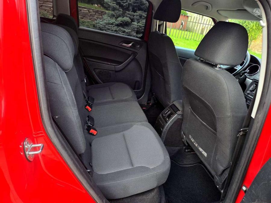 Red Skoda Yeti 2014 in Kedainiai, with an engine capacity of 1.97 L and mileage of 286 thousand km for 7750 €, photo 22 on AUTOMOTO.COM.LV