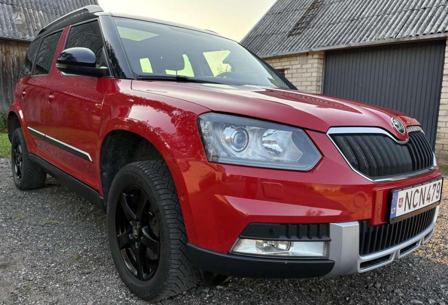 Red Skoda Yeti 2014 in Utena, with an engine capacity of 1.80 L and mileage of 308 thousand km for 6250 €, photo 3 on AUTOMOTO.COM.LV