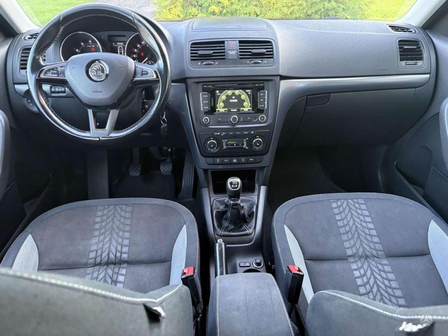 Red Skoda Yeti 2014 in Utena, with an engine capacity of 1.80 L and mileage of 308 thousand km for 6250 €, photo 31 on AUTOMOTO.COM.LV