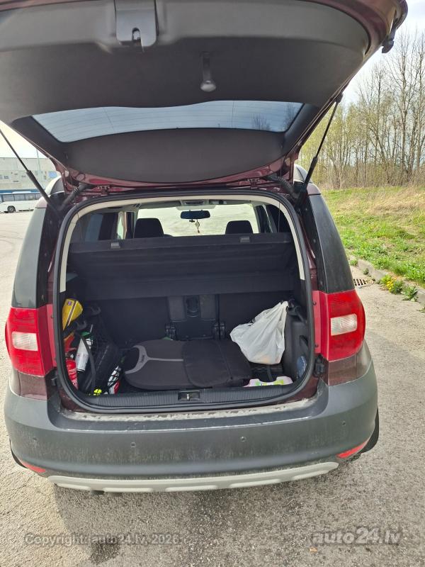 Red Skoda Yeti 2012 in Tallinn, with an engine capacity of 1.40 L and mileage of 113 thousand km for 5200 €, photo 7 on AUTOMOTO.COM.LV