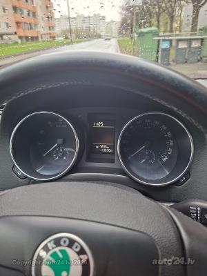 Red Skoda Yeti 2012 in Tallinn, with an engine capacity of 1.40 L and mileage of 113 thousand km for 5200 €, photo 10 on AUTOMOTO.COM.LV