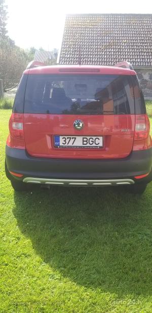 Sarkans Skoda Yeti 2012 Tallina, ar dzinēja tilpumu 1.20 L un nobraukumu 185 tūkst. km par 3990 €, foto 10 vietnē AUTOMOTO.COM.LV