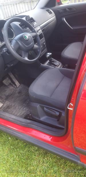 Sarkans Skoda Yeti 2012 Tallina, ar dzinēja tilpumu 1.20 L un nobraukumu 185 tūkst. km par 3990 €, foto 13 vietnē AUTOMOTO.COM.LV