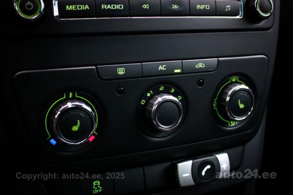 Skoda Yeti 2013 in Viljandi, with an engine capacity of 2.00 L and mileage of 243 thousand km for 5990 €, photo 11 on AUTOMOTO.COM.LV