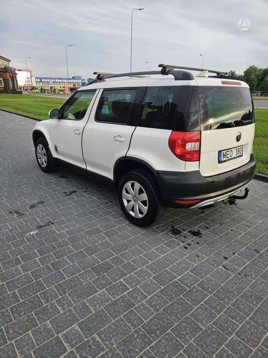 Balts Skoda Yeti 2011 Klaipėda, ar dzinēja tilpumu 1.97 L un nobraukumu 211 tūkst. km par 2800 €, foto 4 vietnē AUTOMOTO.COM.LV