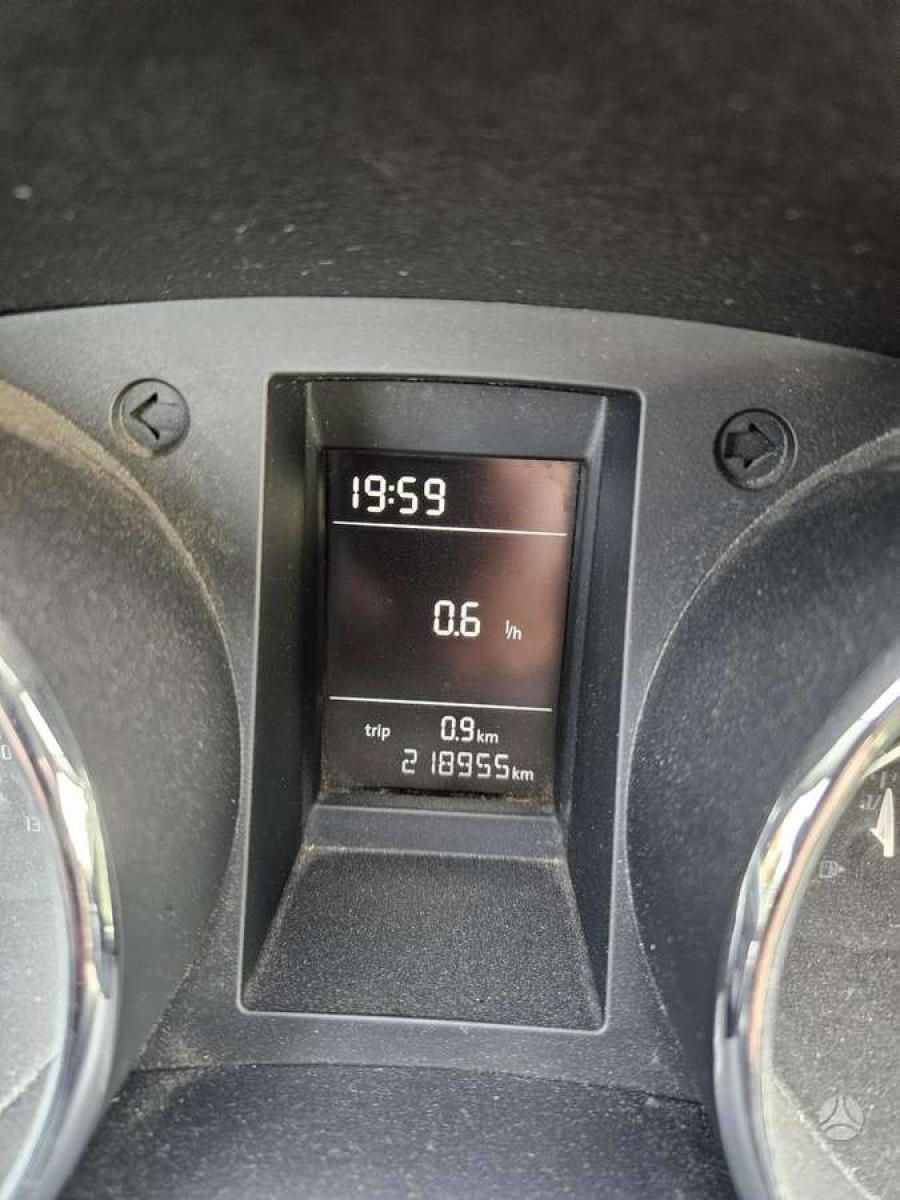 Balts Skoda Yeti 2011 Klaipėda, ar dzinēja tilpumu 1.97 L un nobraukumu 211 tūkst. km par 2800 €, foto 8 vietnē AUTOMOTO.COM.LV