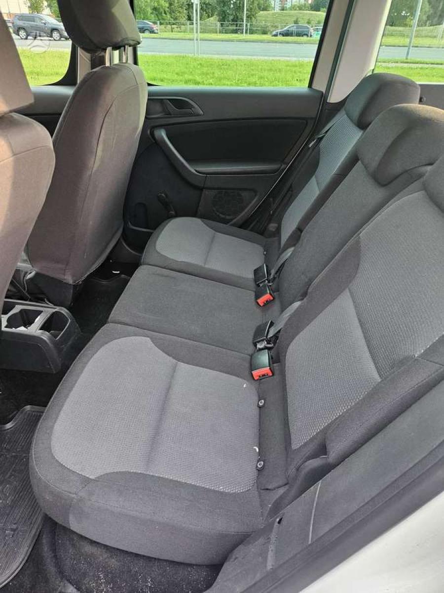 Balts Skoda Yeti 2011 Klaipėda, ar dzinēja tilpumu 1.97 L un nobraukumu 211 tūkst. km par 2800 €, foto 9 vietnē AUTOMOTO.COM.LV