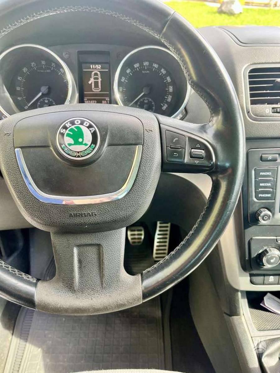Balts Skoda Yeti 2011 Radviliškis, ar dzinēja tilpumu 1.97 L un nobraukumu 303 tūkst. km par 3900 €, foto 9 vietnē AUTOMOTO.COM.LV
