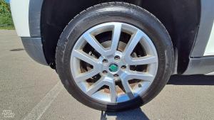White Skoda Yeti 2012 in Klaipeda, with an engine capacity of 2.00 L and mileage of 261 thousand km for 4999 €, photo 12 on AUTOMOTO.COM.LV