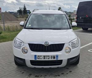 White Skoda Yeti 2012 in Taurage, with an engine capacity of 1.97 L and mileage of 263 thousand km for 4700 €, photo 3 on AUTOMOTO.COM.LV