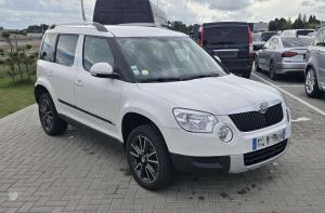 White Skoda Yeti 2012 in Taurage, with an engine capacity of 1.97 L and mileage of 263 thousand km for 4700 €, photo 4 on AUTOMOTO.COM.LV