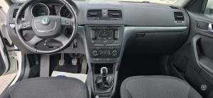 White Skoda Yeti 2012 in Taurage, with an engine capacity of 1.97 L and mileage of 263 thousand km for 4700 €, photo 13 on AUTOMOTO.COM.LV