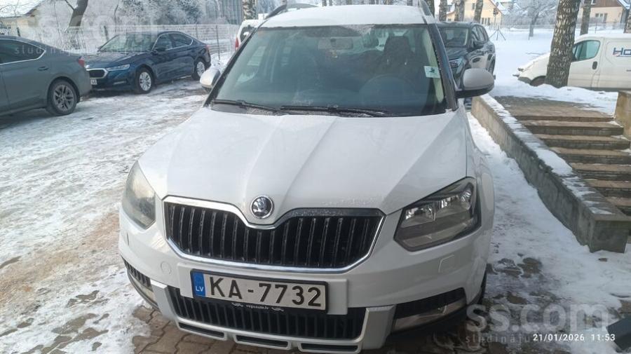 White Skoda Yeti 2014 in Riga, with an engine capacity of 2.00 L and mileage of 297 thousand km for 2750 €, photo 6 on AUTOMOTO.COM.LV