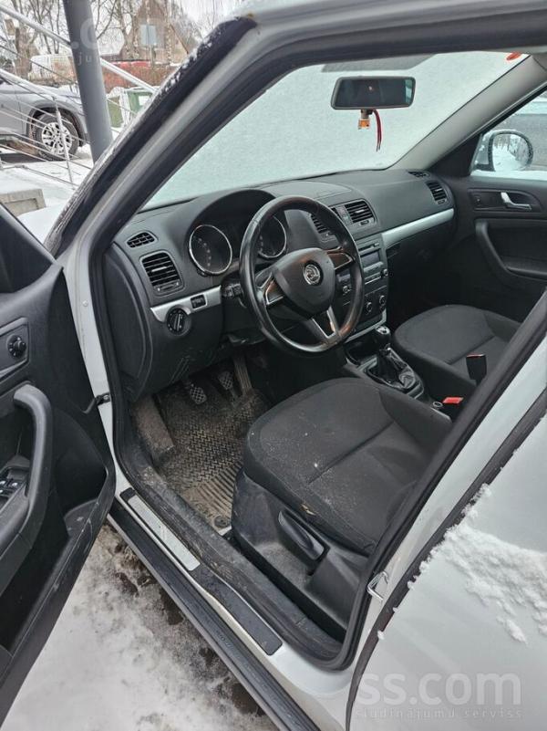 Balts Skoda Yeti 2014 Rīga, ar dzinēja tilpumu 2.00 L un nobraukumu 297 tūkst. km par 2750 €, foto 9 vietnē AUTOMOTO.COM.LV